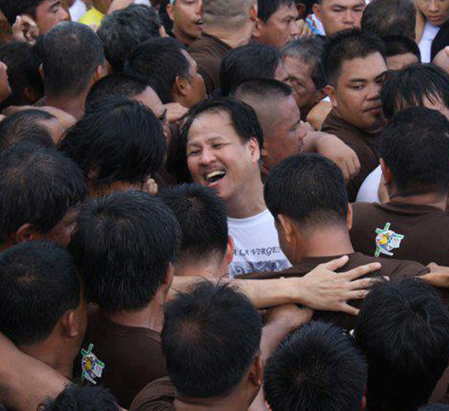 8 Things About Jesse Robredo We Should All Remember - 8List.ph