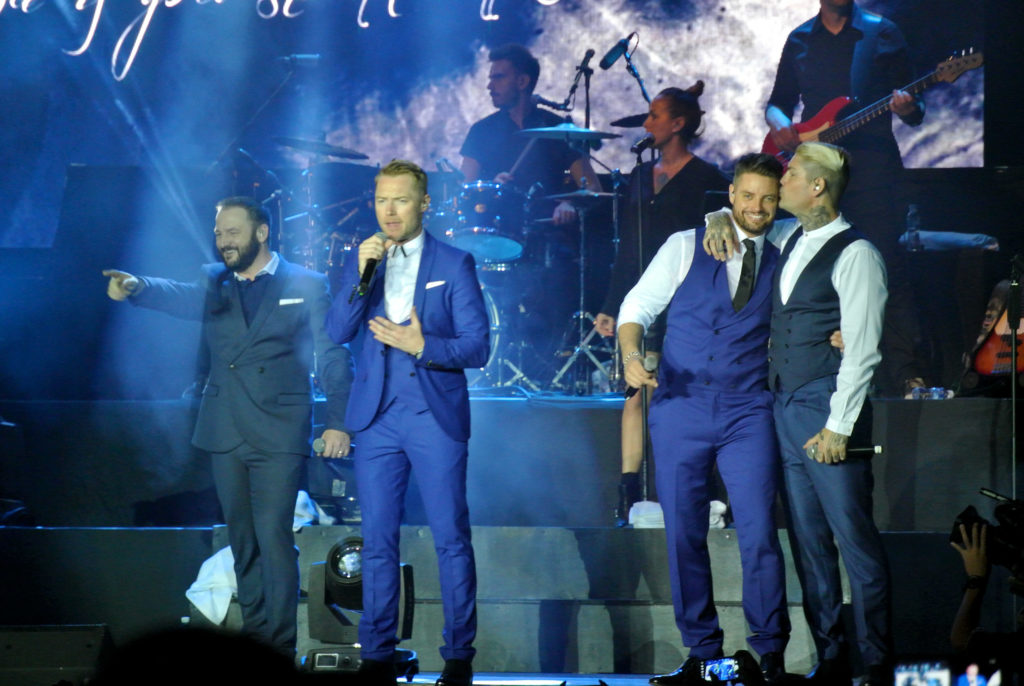 8 Memorable Moments from Boyzone’s Manila Concert - 8List.ph