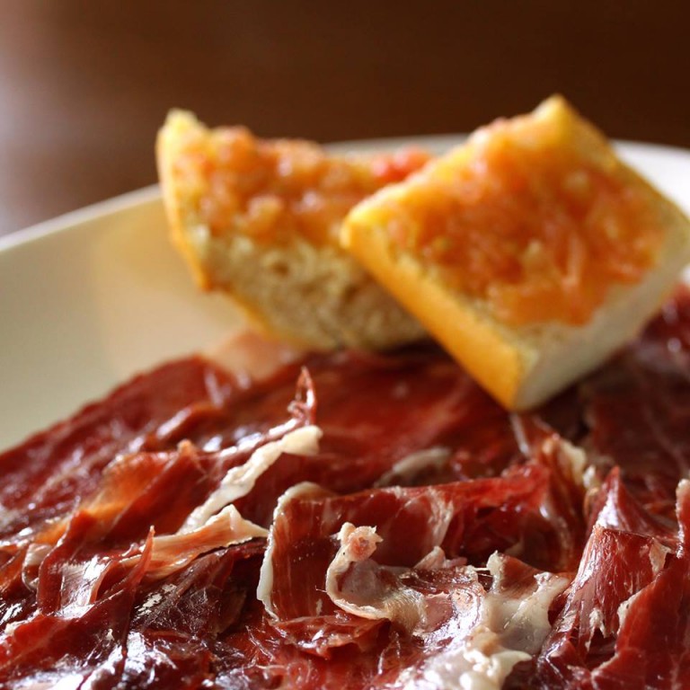 Sexy Tapas Bars for a V-Day Girls Night Out - 8List.ph