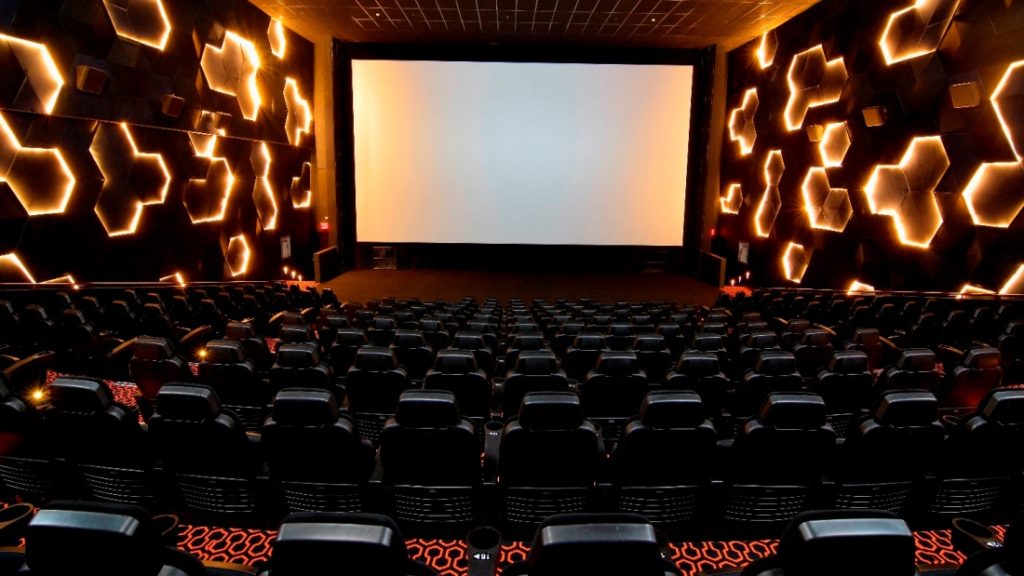 8 Reasons Why Watching Movies in 4DX Is So Much Better | 8List.ph