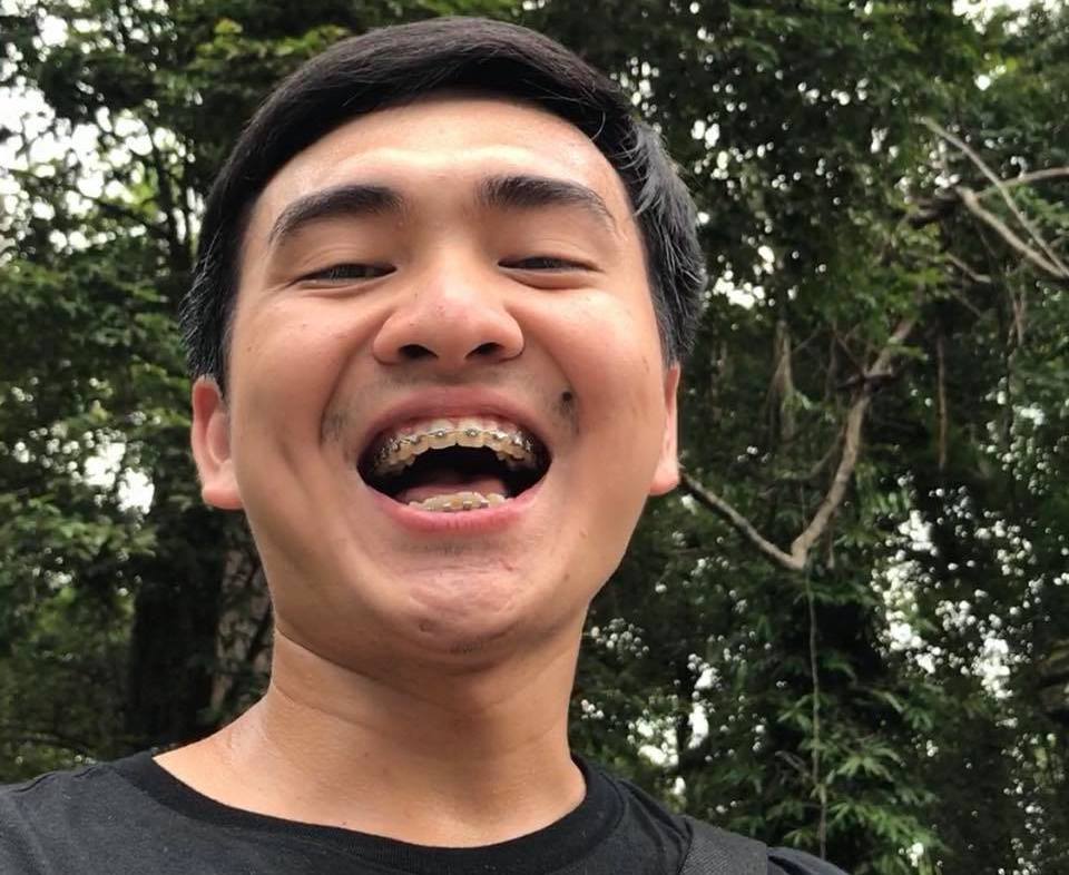 8 Pitiful Attempts by Celebrities to Stay Relevant - 8List.ph