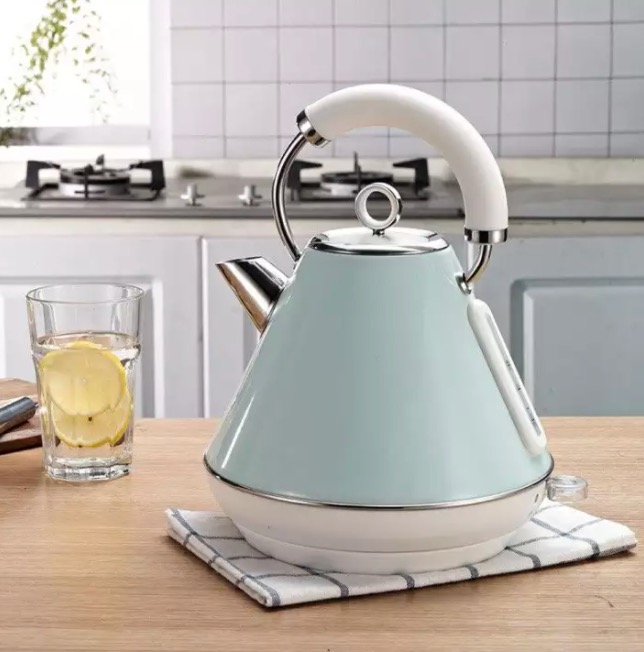 Vintage Decor and Retro Home Items for a Nostalgic Aesthetic