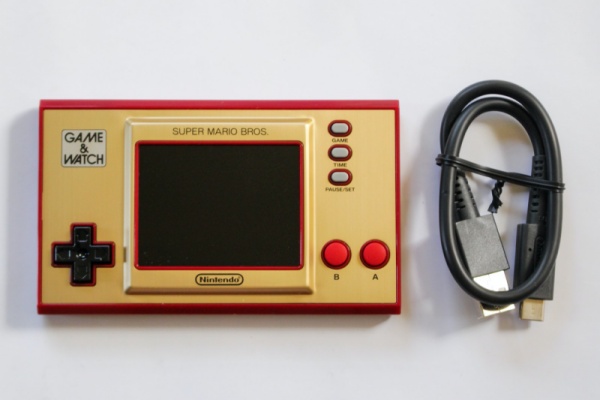 8 Things We Absolutely Love About Nintendo’s Game & Watch: Super Mario ...