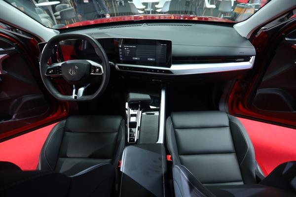 Looking for Your Dream Car? This New Compact Smart-Tech Crossover SUV ...