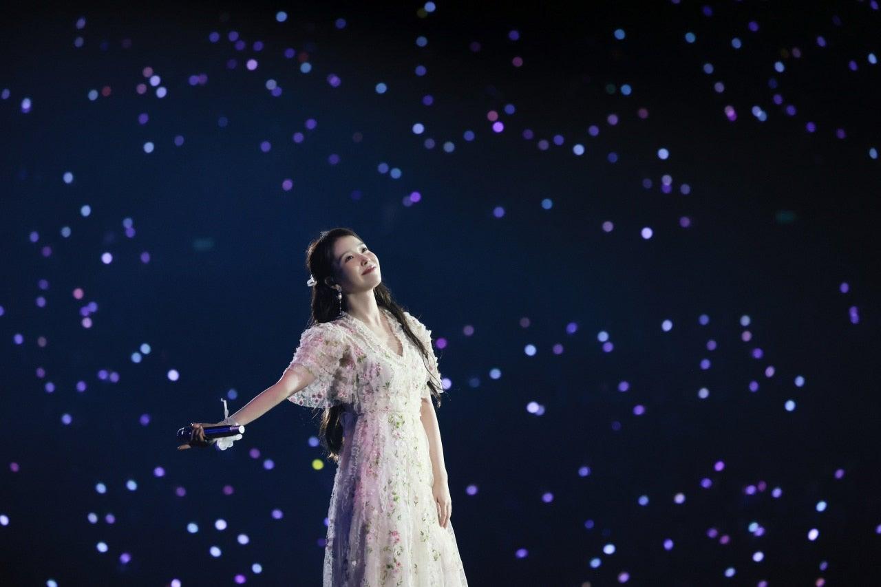 8 Best Moments From IU’s HEREH World Tour in Manila - 8List.ph