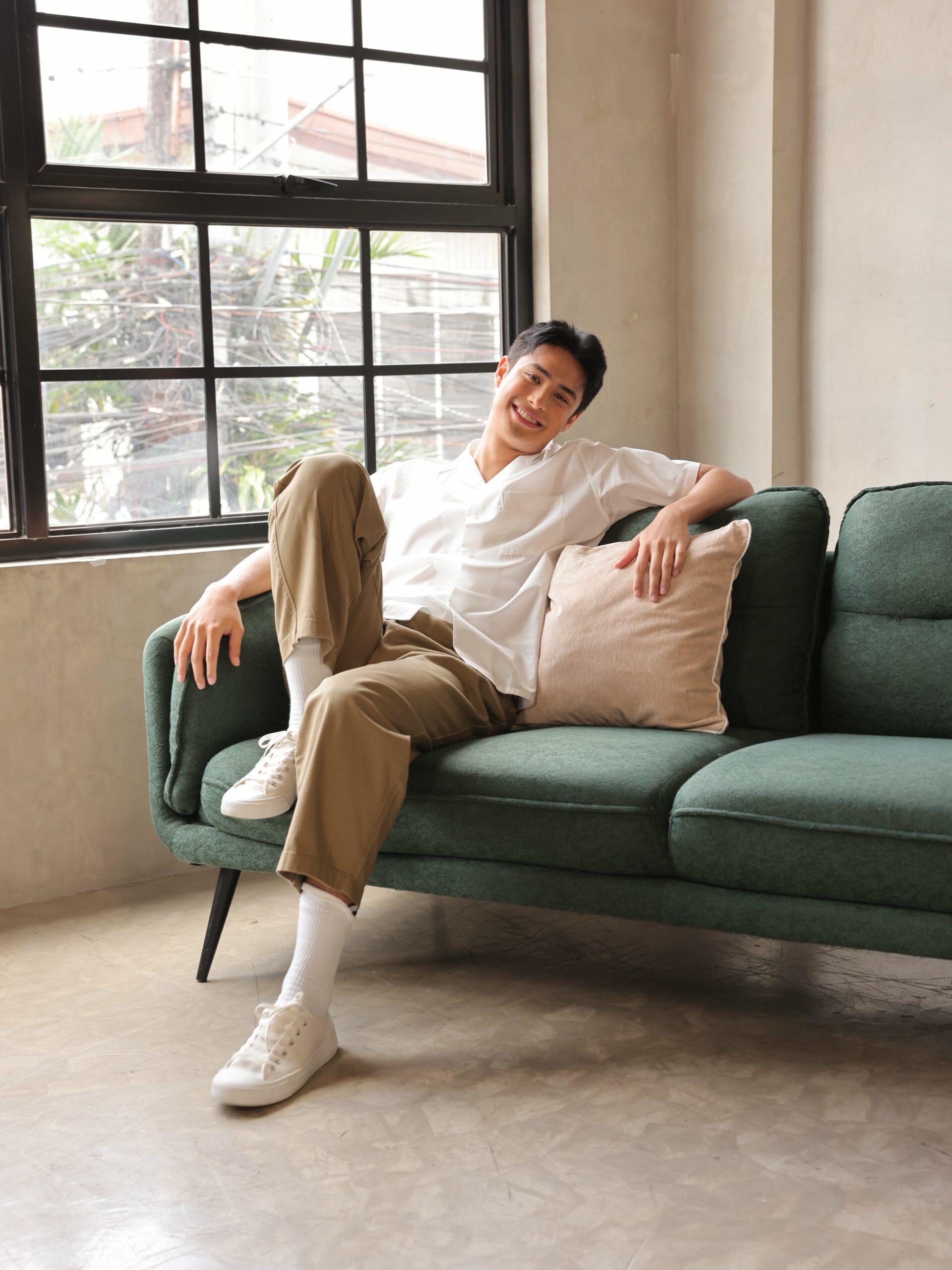 These Uniqlo Wide Pants Deserve a Spot in Your Wardrobe - 8List.ph