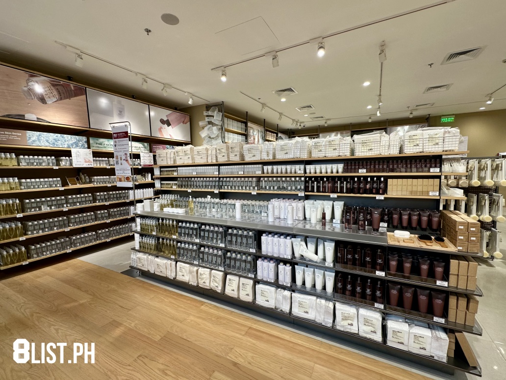 MUJI Flagship Store Features Philippines' First-Ever MUJI Bakery - 8List.ph